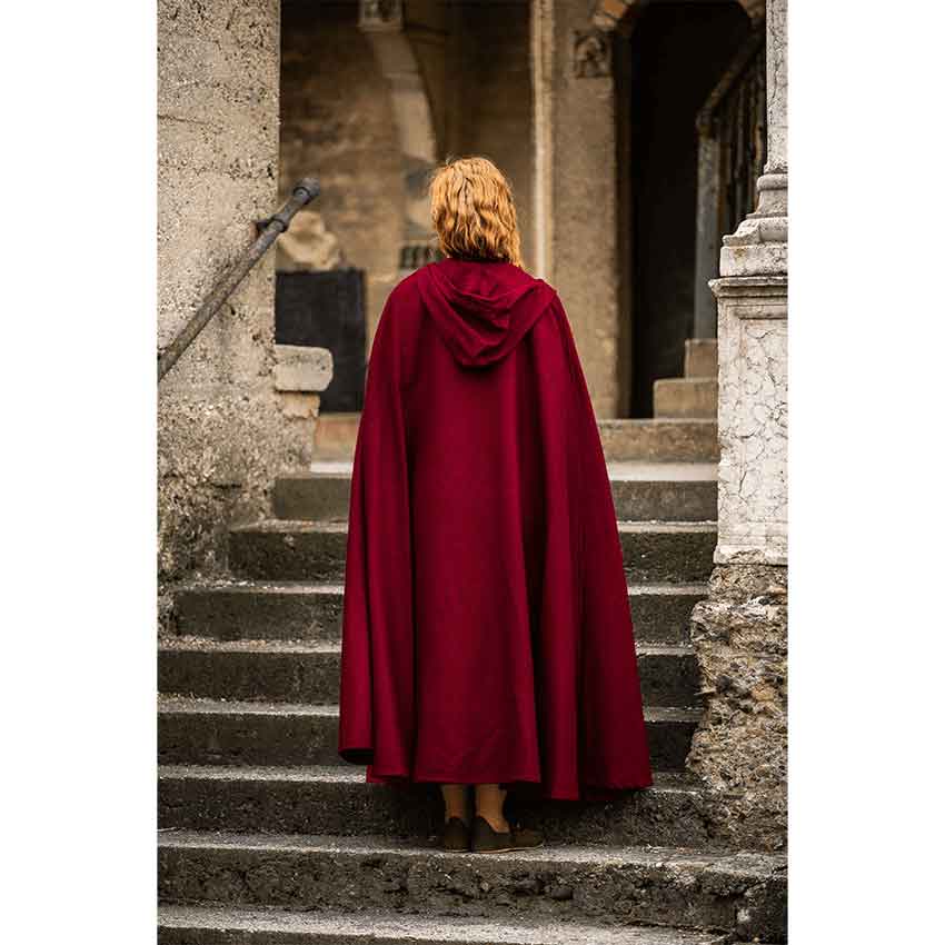 Tjark Wool Cloak with Wolf Clasp - Red